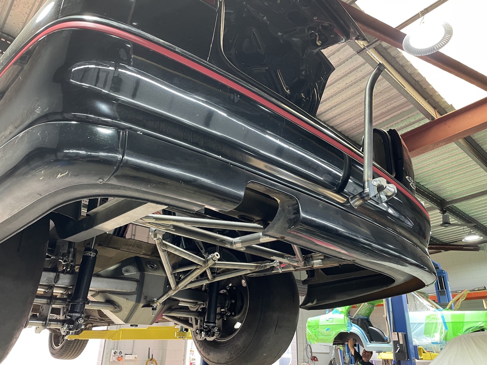 This Ss Commodore Is A Big Boosted Radial Fiend